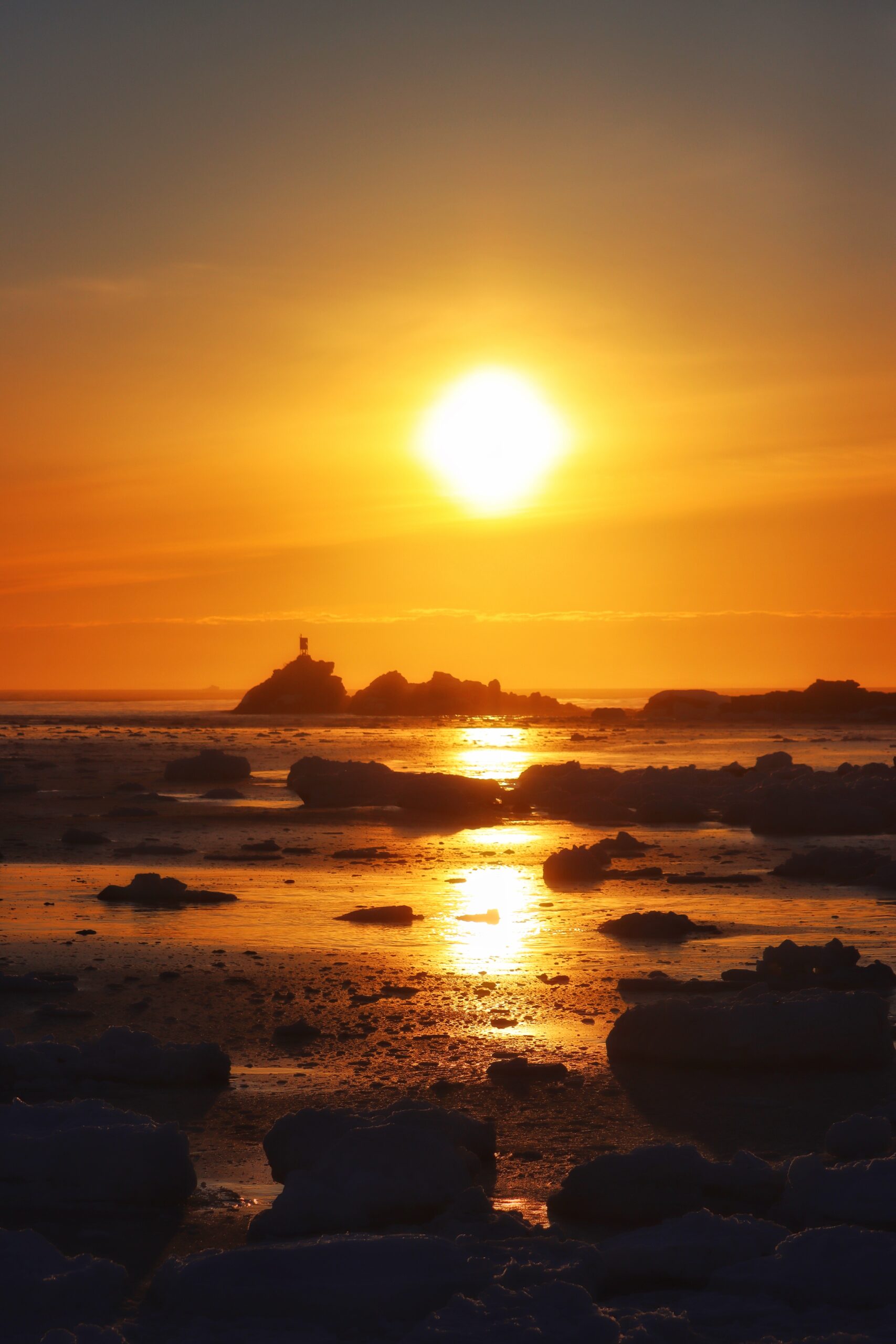 Last sunset of March - Downhome Magazine