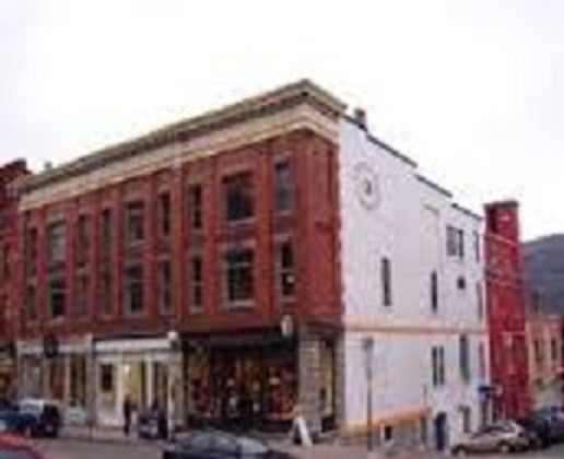 the London Building on Water Street - Downhome Magazine