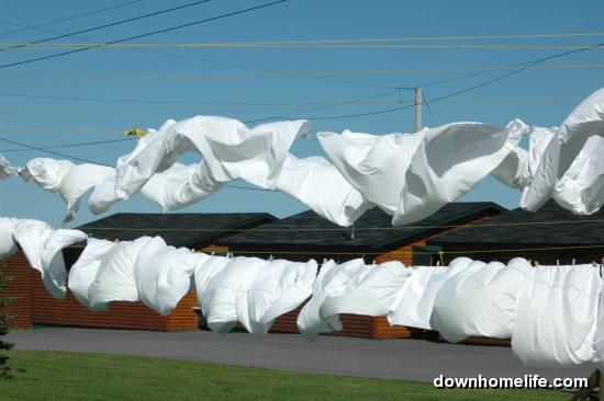 Billowing sheets - Downhome Magazine